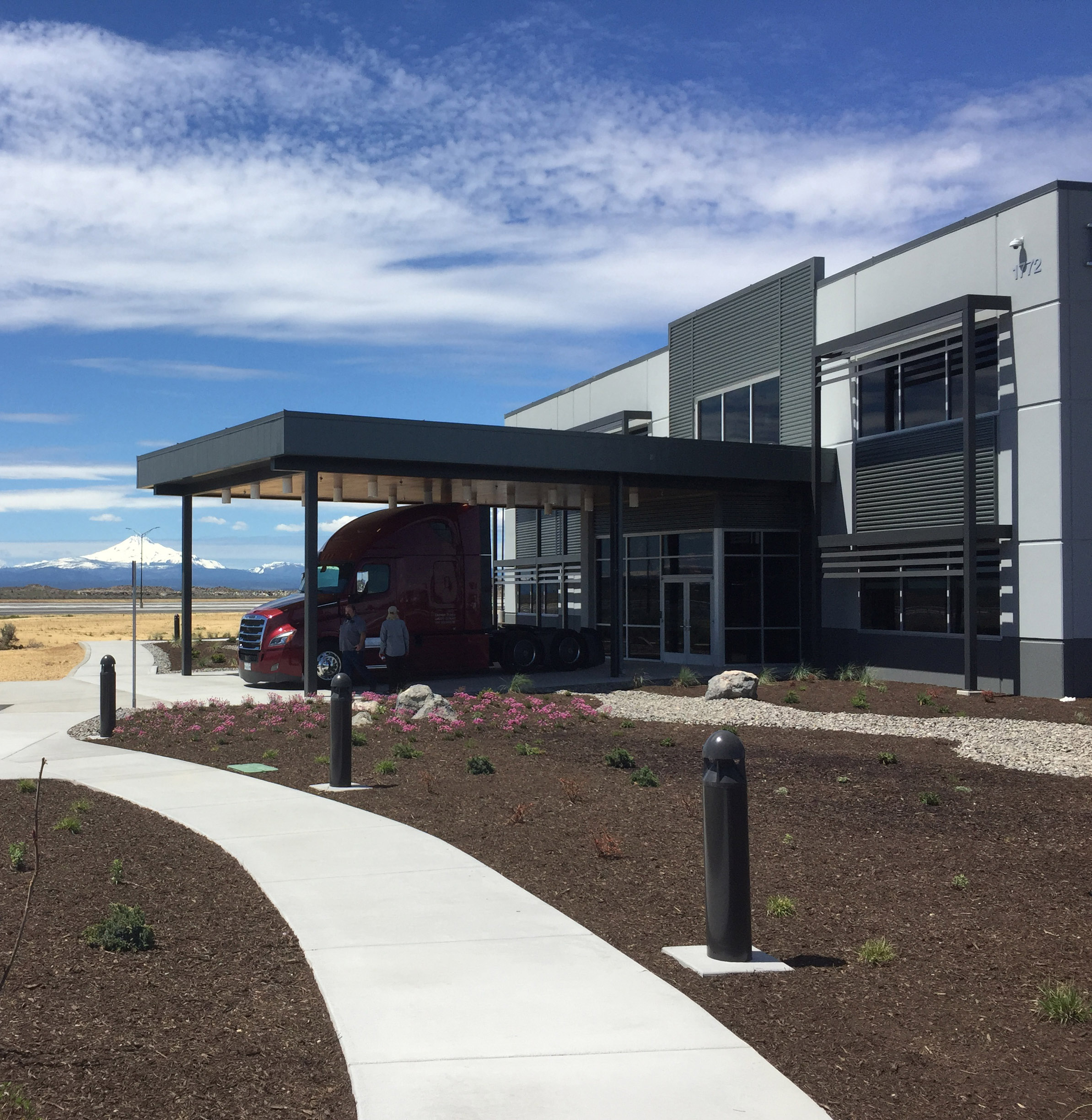 Daimler Trucks North America HDPG Wins 1st Place - Industrial DJC ...